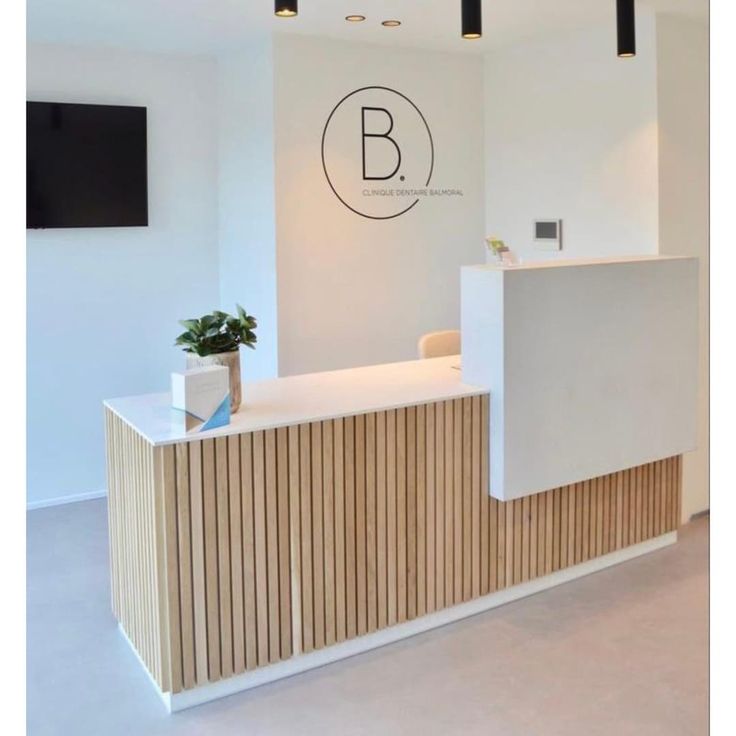Functional and Organized: Reception Desk Ideas for Busy Beauty Salons ...