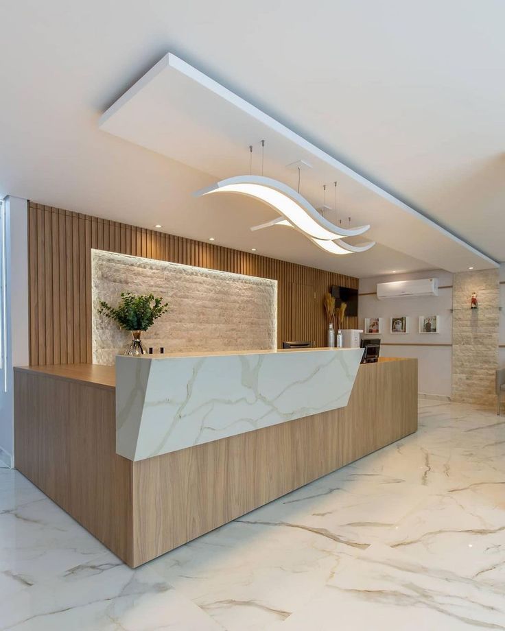 Elegant Reception Desk Layouts for Beauty Clinics — M2 Retail
