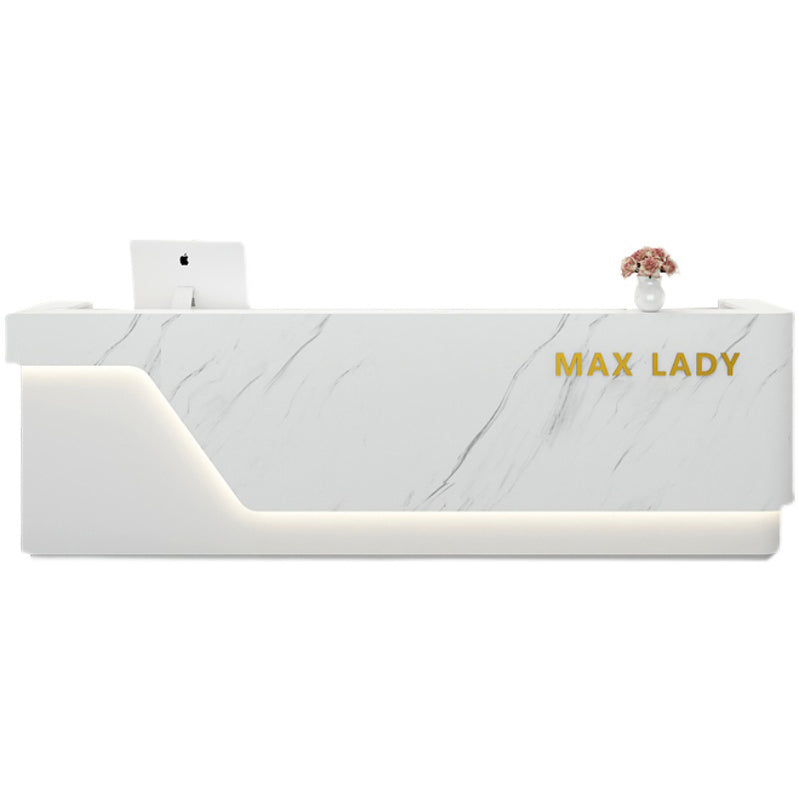 Reception Desk in Store in USA/AU/UK - M2 Retail